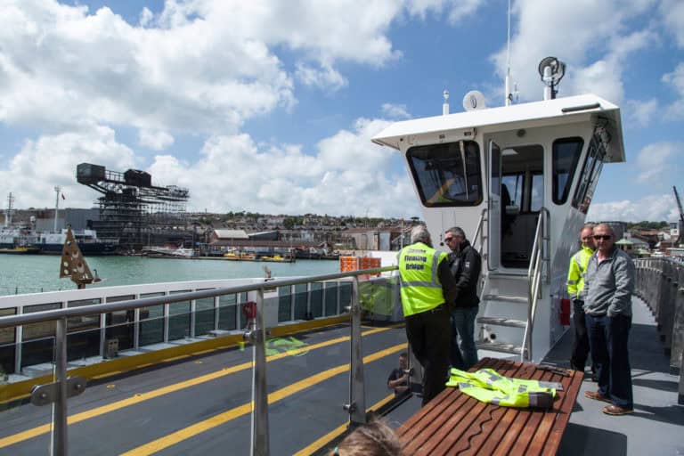 New floating bridge: First crossing with public on board (21 HD photos)