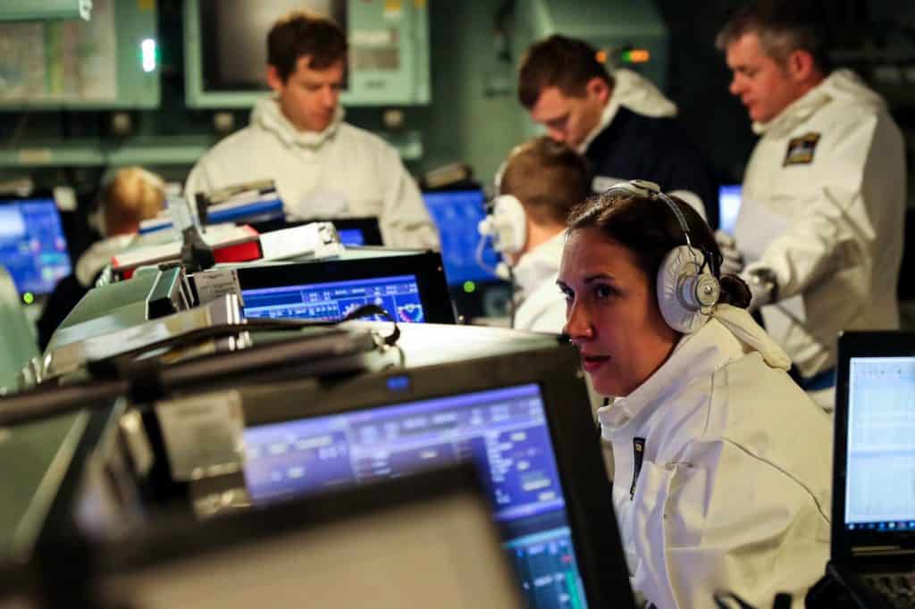 Isle of Wight-developed BAE SAMPSON radar system excels when 17 Russian ...