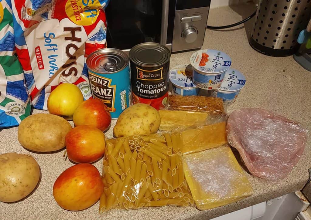 Here’s an example of a food parcel on the Isle of Wight - and the story ...