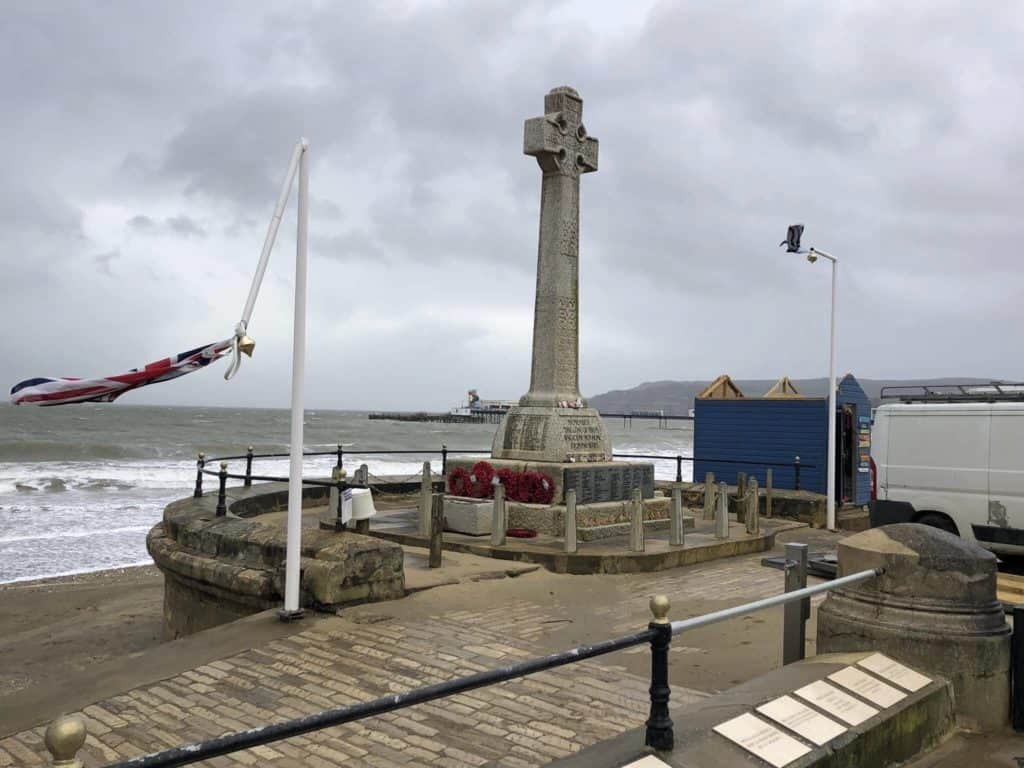 Sandown suffers as ferocious winds snap flag poles and damage beach hut