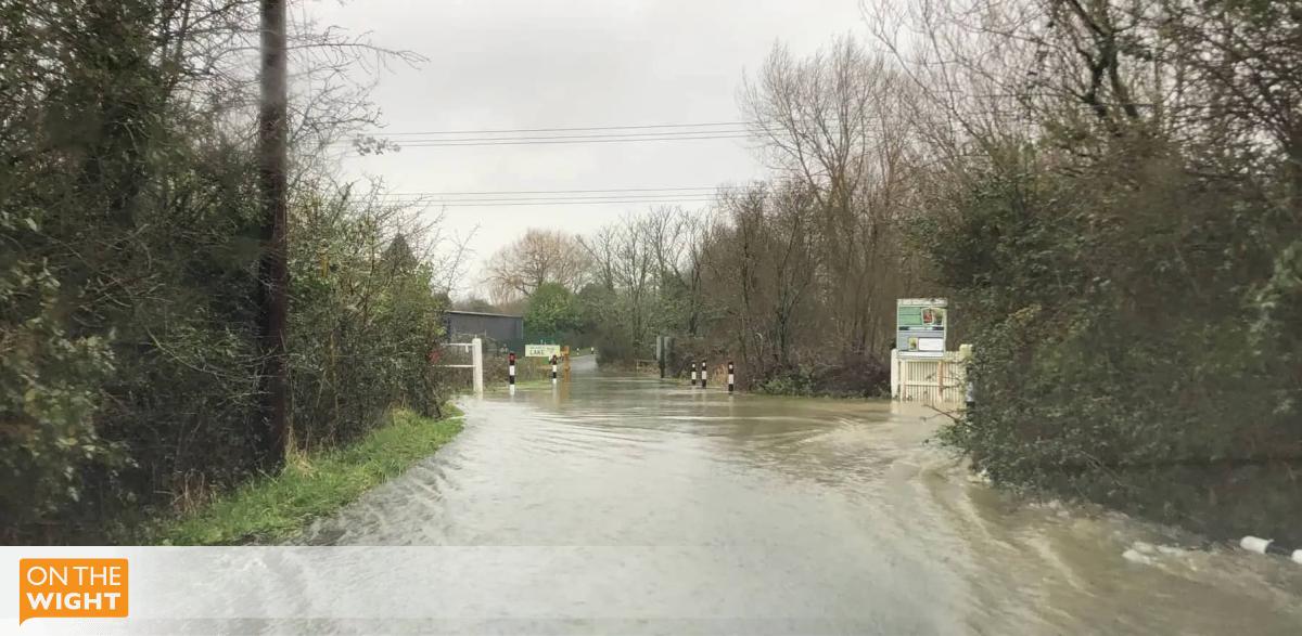 Flood alert continues for Eastern Yar despite falling water levels