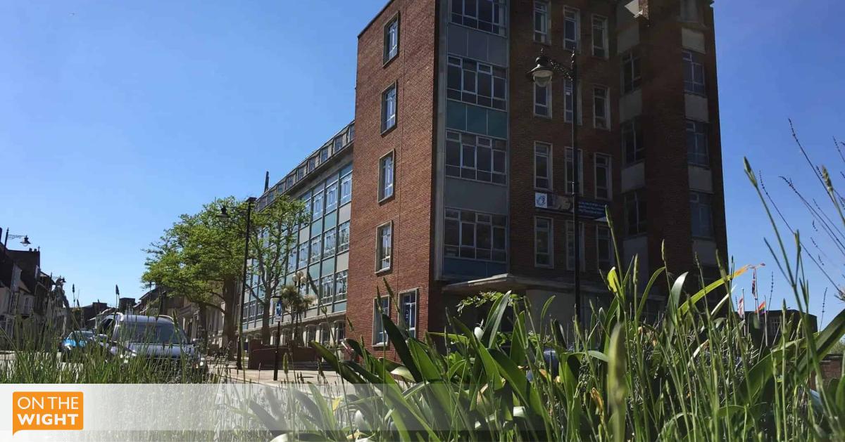 Isle of Wight Lib Dems propose focus on housing, mental health and support for women moving on ...