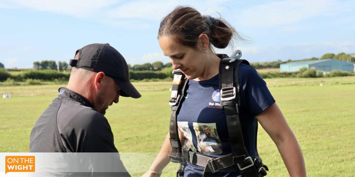 Isle of Wight woman skydives 10,000ft, raising £3,000 for Air Ambulance ...